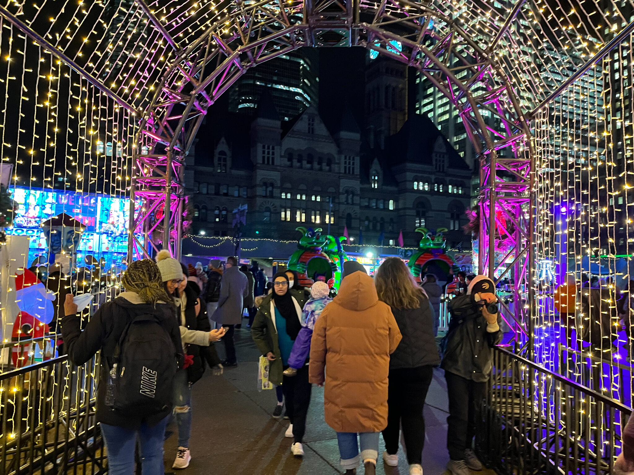 Christmas Lights Toronto – Free Places to Get some Holiday Magic ...