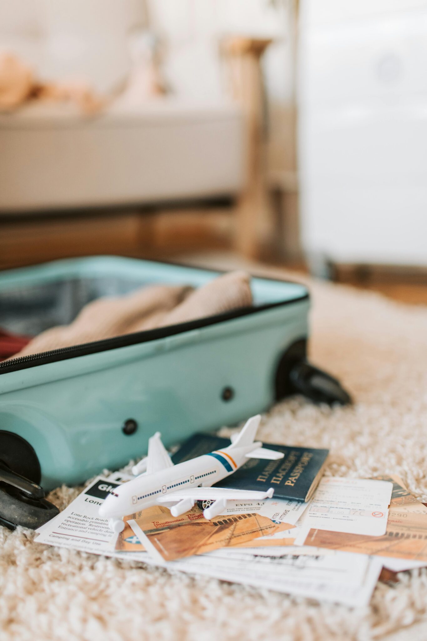 Packing Tips for Traveling Abroad: The Ultimate Guide for your First ...